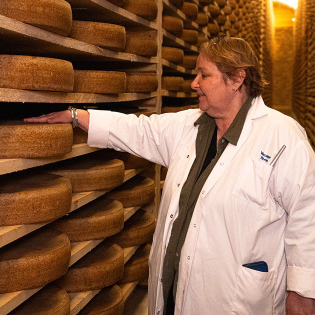 Rencontre avec Véronique Rivoire, affineuse de Comté AOP de La ...
